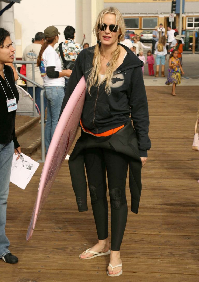 40 Hot Photos Of Daryl Hannah 12thblog