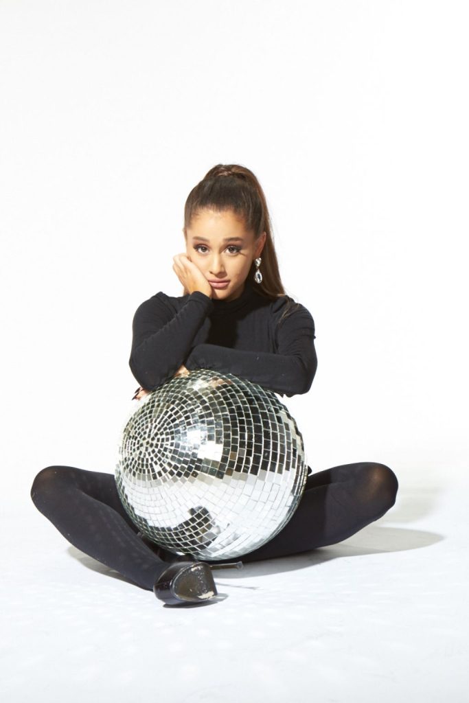 30 Hot And Sexy Ariana Grande Photos 12thblog